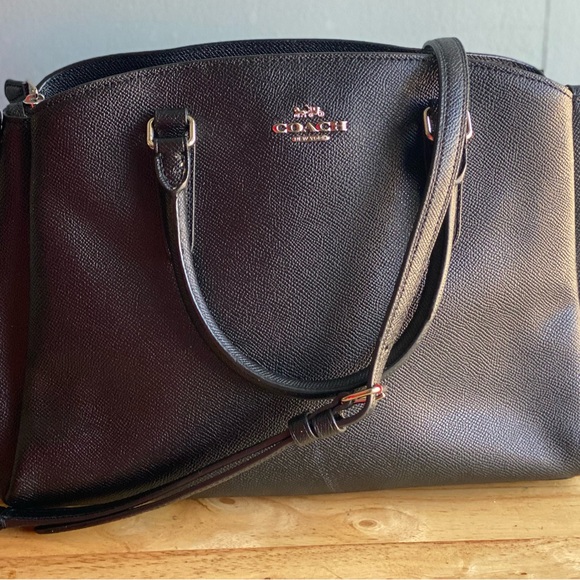 Coach | Bags | Coach Black Leather Shoulder Bag With Structured Design ...